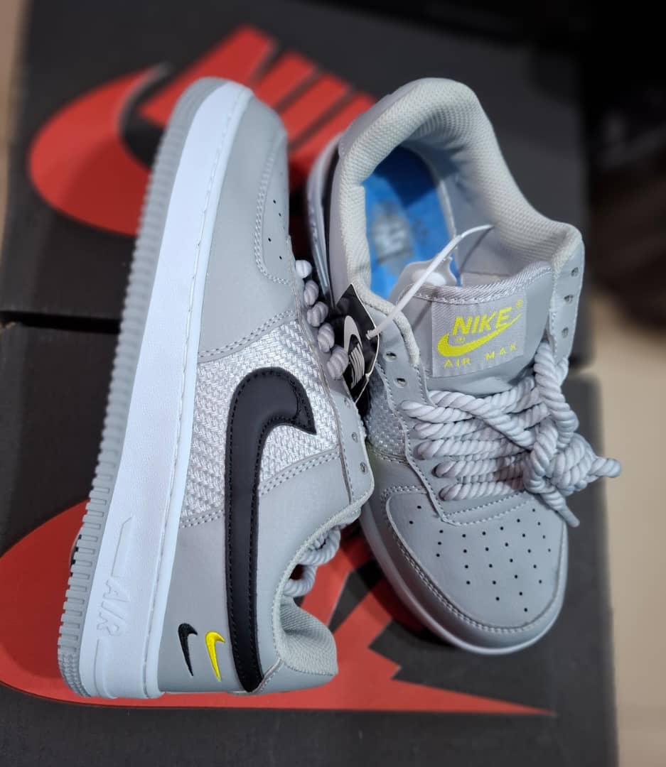Brand New Nike Air Sneakers - Ciska: Smart online shopping